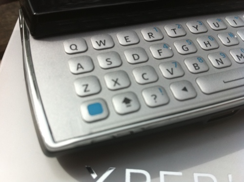 Sony Ericsson Xperia X10 Mini Pro - maličký Android s QWERTY klávesnicí ...
